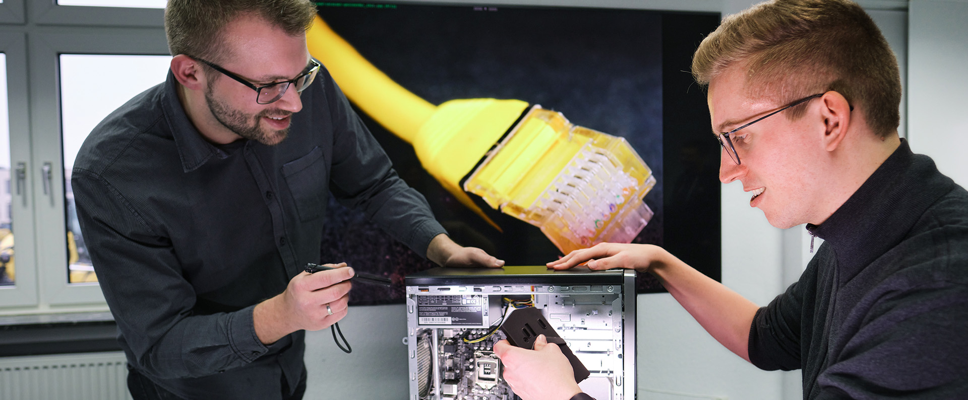 Ausbildung in IT-Berufen bei Schlüter für Baumaschinen